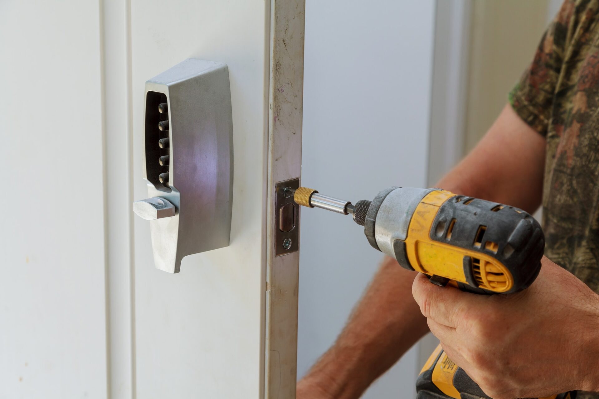 Expert Locksmith Services in Melbourne - Key-En-Lock | Brevard County ...